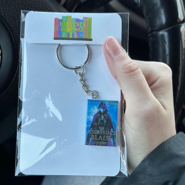 Custom Mini Book Keychain - Etsy