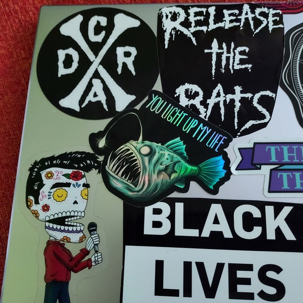 Devil Ray Tarot Holographic Sticker - Etsy