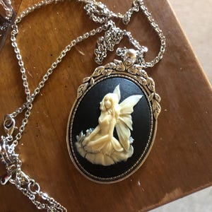 Gothic White Rose Choker, White Rose Necklace, Black Velvet Choker ...