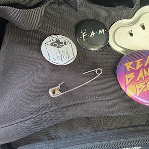 Cat in Bag Pin, Cute Kitty Art, Silver Pin Back - Etsy