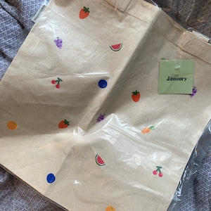 Fruit Tote Bag, Fruit and Veggie Tote, Minimal Canvas Tote, Graphic ...