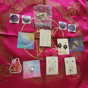 Favorite Color Mystery Box/ Mystery Bags/cute/ Trending - Etsy