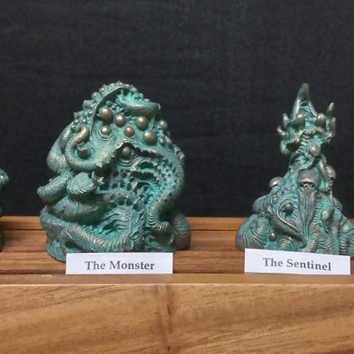 Cthulhu Myth Altar.h.p.lovecraft .bone Painted Ver. - Etsy