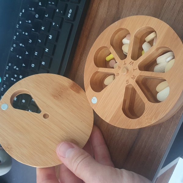 Bamboo Pill Box, Eco Pill Organiser, 11x11x3cm 7 Day Pill Box, Tablet ...