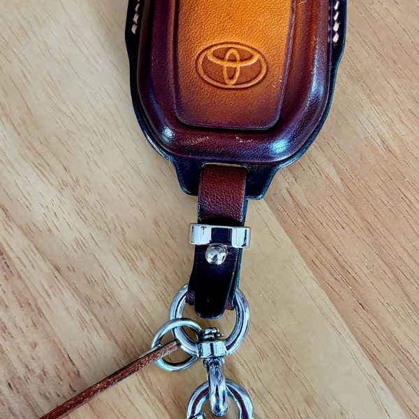 Toyota Corolla Cross Key Fob Cover (patina), Handcarft Leather Key Case ...