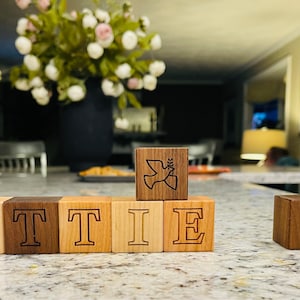 26-piece PICTURE ALPHABET Block Set Natural Wooden Toy Blocks With ...