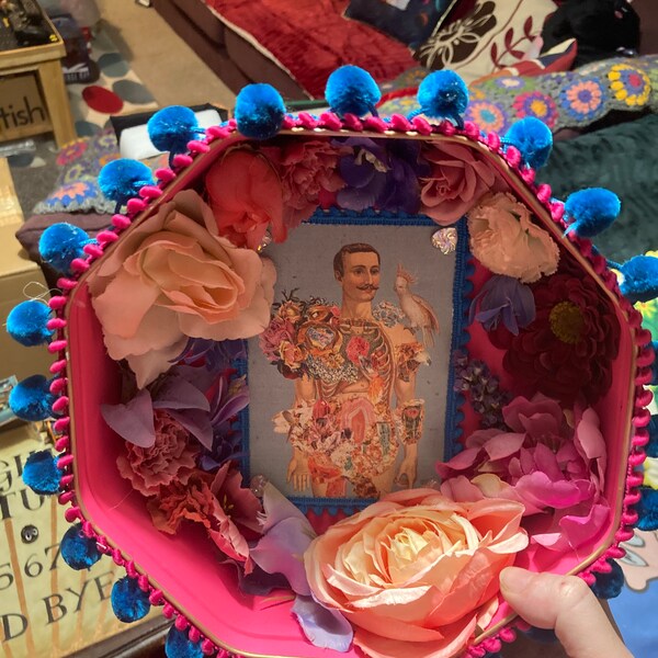 Virgin Mary Wall Art. Religious Kitsch. Shrine. Madonna Statue. - Etsy