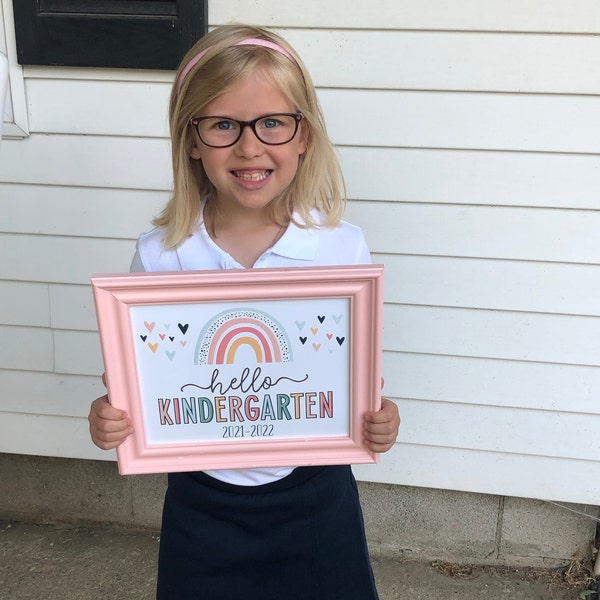 Boho Rainbow Hello Kindergarten Sign, First Day of Kindergarten Girl ...