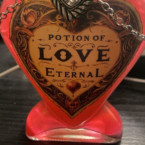 Potion of Love Eternal - A Romantic Fantasy Themed Magic Love Potion ...