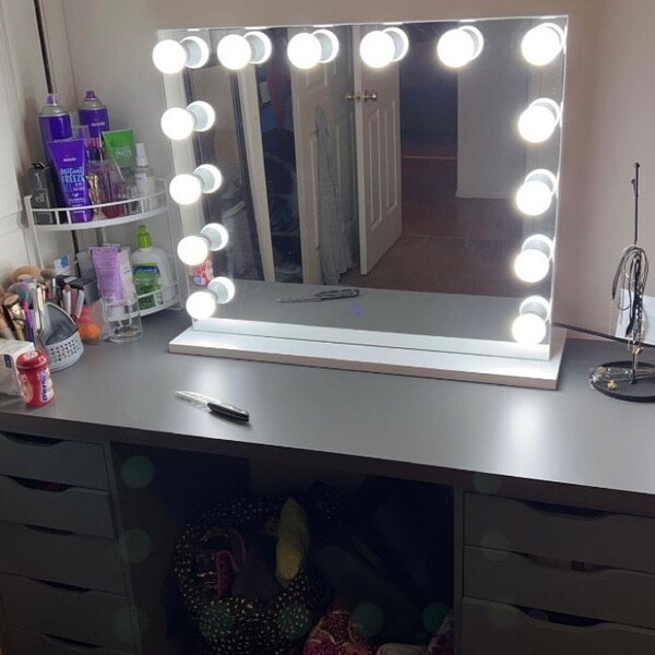 Curved Hollywood Vanity Mirror | LED Makeup Mirror | Table Top- Plugs ...