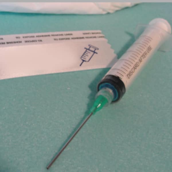 Retractable Stunt Syringe - Realistic Film Prop for Medical Scenes ...