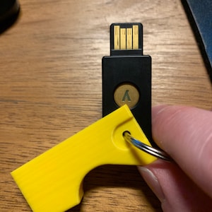 Yubikey 5 NFC / 5C NFC Cover Case Keychain - Etsy Canada
