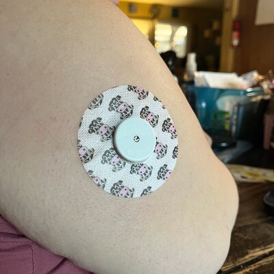 Wonky Smiley Face Dexcom G6 Overlay Patch - Etsy