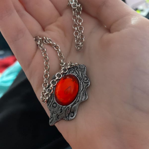 Dante's Amulet Necklace: Devil May Cry Cosplay Jewelry - Etsy