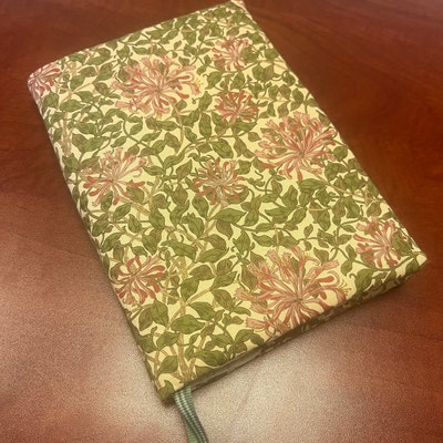 Blue Strawberry Thief Book Sleeve With Closure and Front - Etsy