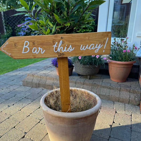 Personalised Rustic Direction Wedding/ Festival Signpost Wedding ...