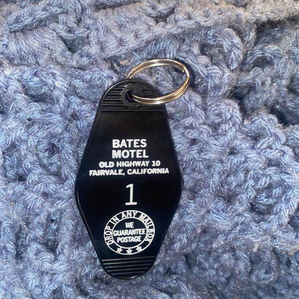 On SALE! PSYCHO BATES Motel Room 1 Keychain, Key Fob Horror Movie Prop ...
