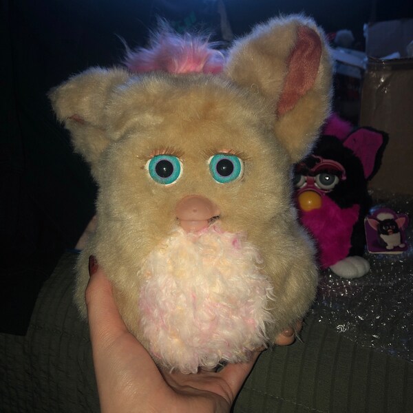 Adopt a Furby mango 2005 Hasbro Tiger Electronics Mango Emoto-tronic ...