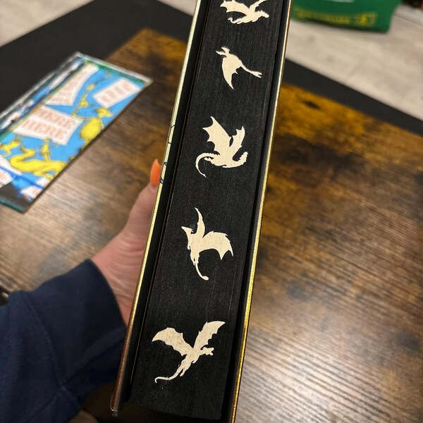 ACOTAR Custom Sprayed Edges - Etsy