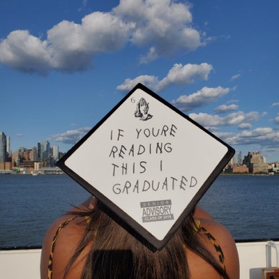 Grad Cap Topper If You're Reading This I Graduated Drake , Graduation ...