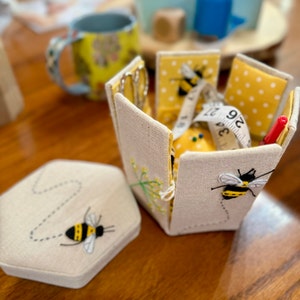 BEE SEWING KIT Victorian Applique Bee Design Hexagon Shape With ...