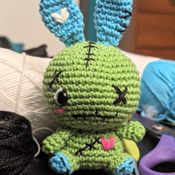 Amigurumi Mini Voodoo Bunny Crochet Pattern. Creepy, Cute, Scary Rabbit ...