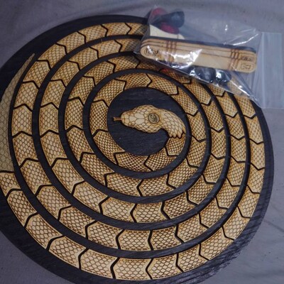 MEHEN Ancient Egyptian Game. Wood and Glass, Traditional Egyptian ...