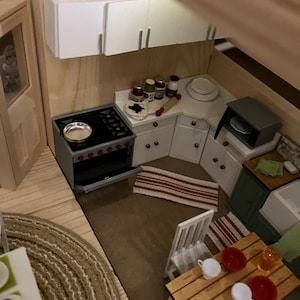 Miniature Flatscreen TV on Stand, Modern Cabinet & Video Box in 1:24 ...