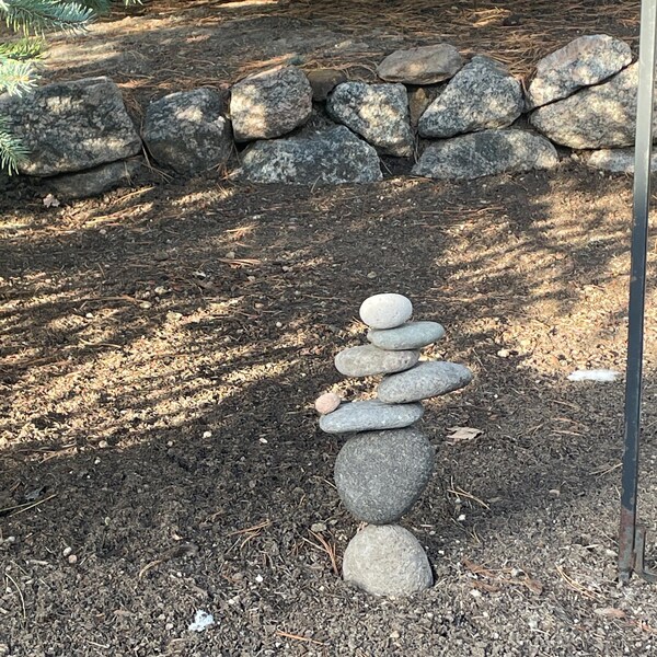 8 Stone Cairn Garden Statue | Stonestatue | Outdoors Decorer ...