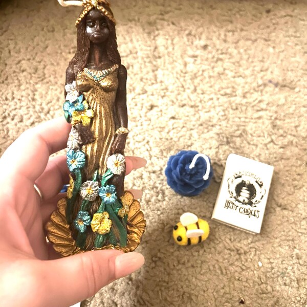 Goddess of Justice Candle - Goddess Themis Beeswax Candle, Lady Justice ...