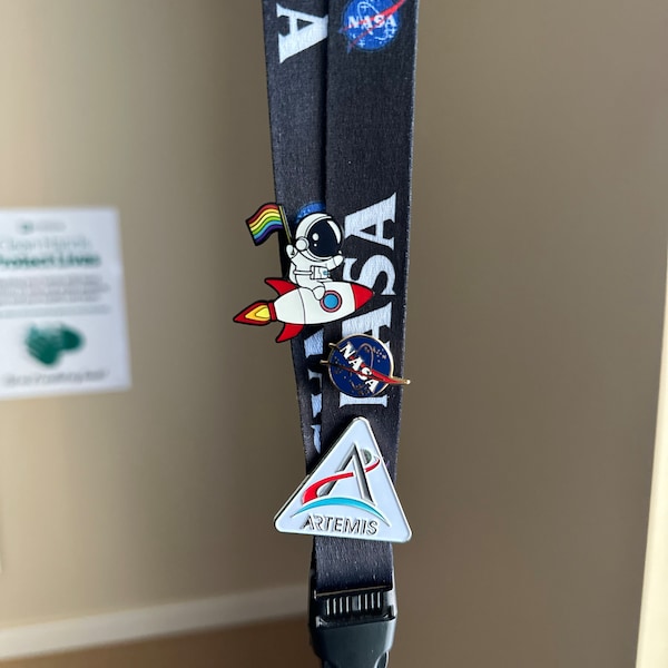 Astronaut Pride Spaceship, LGBT Pride Flag in Space Enamel Pin Badge ...