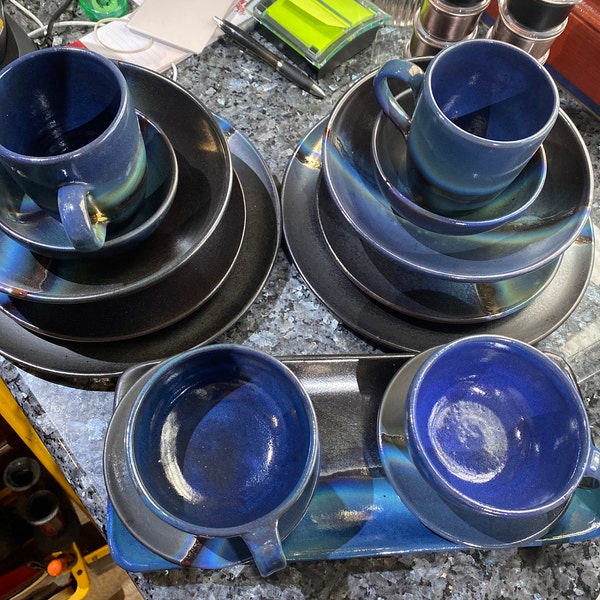 Black & Gold Dinner Set With Blue Gradient, and Gold Metallic Luster ...