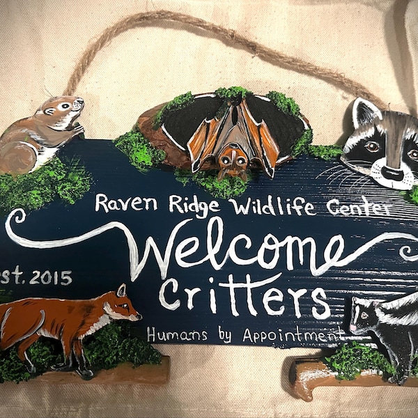 Custom Welcome Critters Sign W/ Moss - Etsy