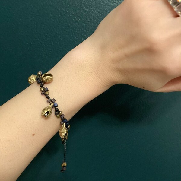 Puca Shell Necklace. Square Puca Shells Beads Strung on Wire. Silver ...