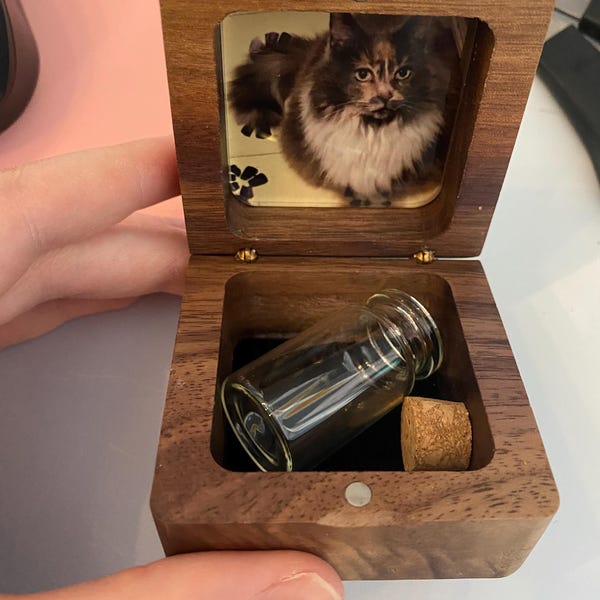 Custom Wooden Pet Fur Keepsake Box: Engraved Pet Memorial Gift - Etsy