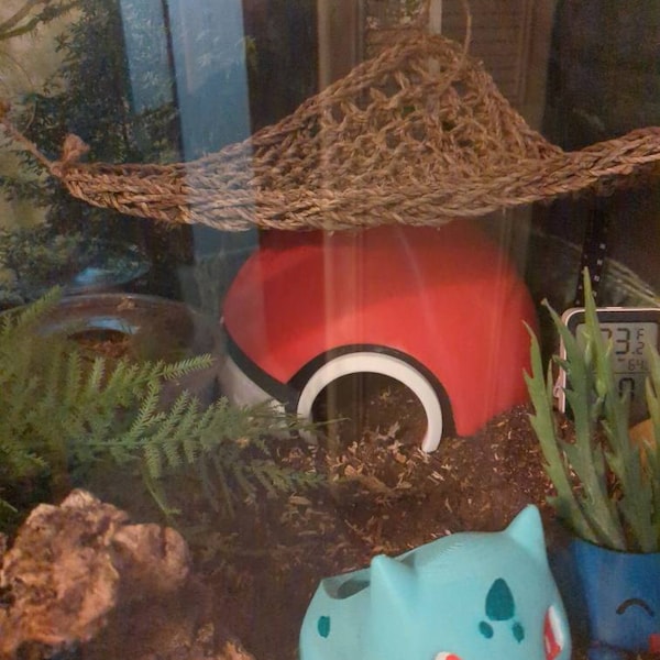 Pokeball Pet Hide: Reptile & Small Animal Enclosure - Etsy