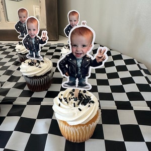 Funny Graduation Cupcake Toppers. / Graduate Party Gift/ Graduation ...