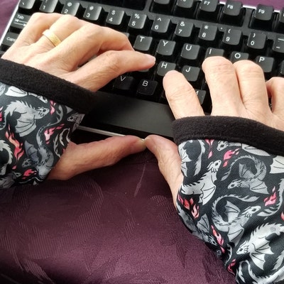 Organic Cotton Basic Black Computer Gloves, Texting Glove, Hand Warmers ...