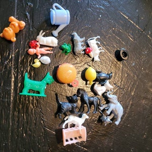 Vintage Miniature Trinkets Tiny Plastic Toys for Advent Calendars ...