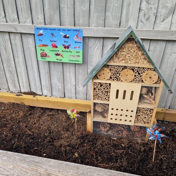 The Hungry Caterpillar Number/counting to 10 Frames One-ten EYFS ...
