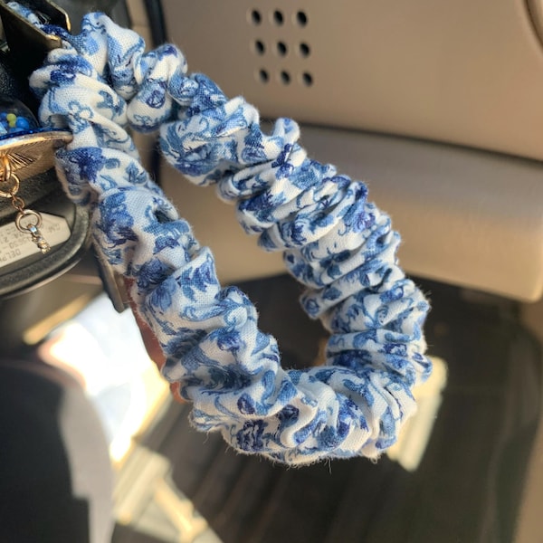 Scrunchie Keychain Wristlet, Key Fob Keychain, Scrunchie Keychain ...