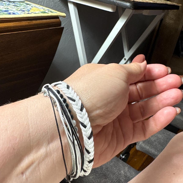School Bracelets for Class Gift | School Colors String Bracelet | Bulk ...