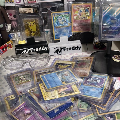 Custom 3D Printed Trading Card Stand - Etsy