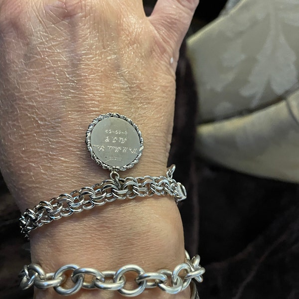 Fantastic Vintage 1960's peter Stevens Beige and White Knit Ladies Mini ...