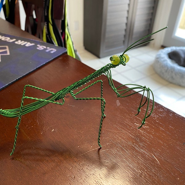 Praying Mantis Wire Sculpture - Etsy