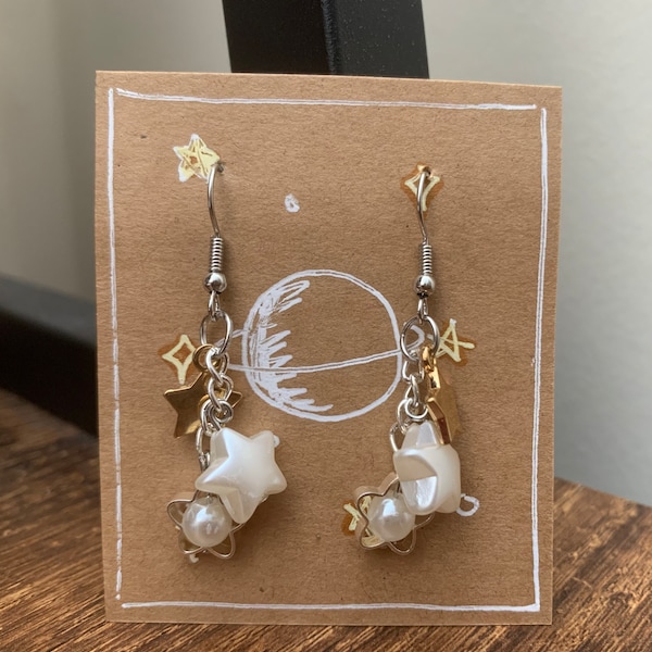 Golden Clam Shell Pearl Necklace - Etsy