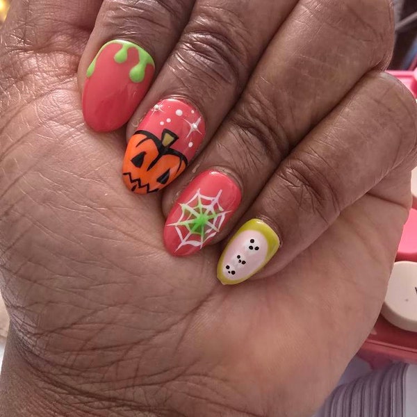 Galaxy-inspired Press on Nails With Abstract Twists Starry Night Dreams ...