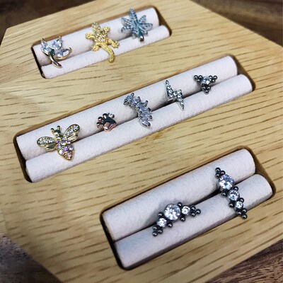 Ash Wood Ring Display, Jewelry Organizer Stand, Ring Stand Holder ...