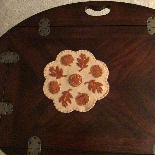 Primitive Stitchery CHRISTMAS Pennies Fir Tree Penny Rug ~ Winter Pine ...