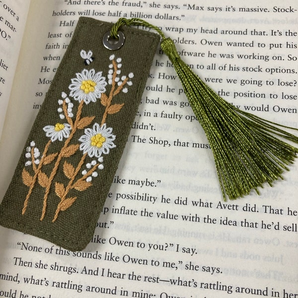 Floral Embroidered Bookmark, Cute Handmade Flower Bookmark, Linen Hand ...
